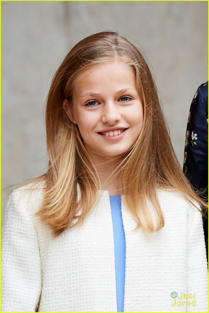 Princess Leonor Wears Pretty Blue Dress For Easter Mass With Sister ...