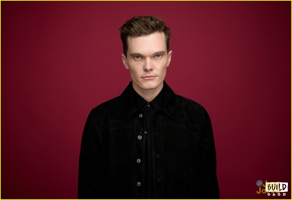 Luke Baines Dishes on 'Shadowhunters' Series Finale | Photo 1229574 ...