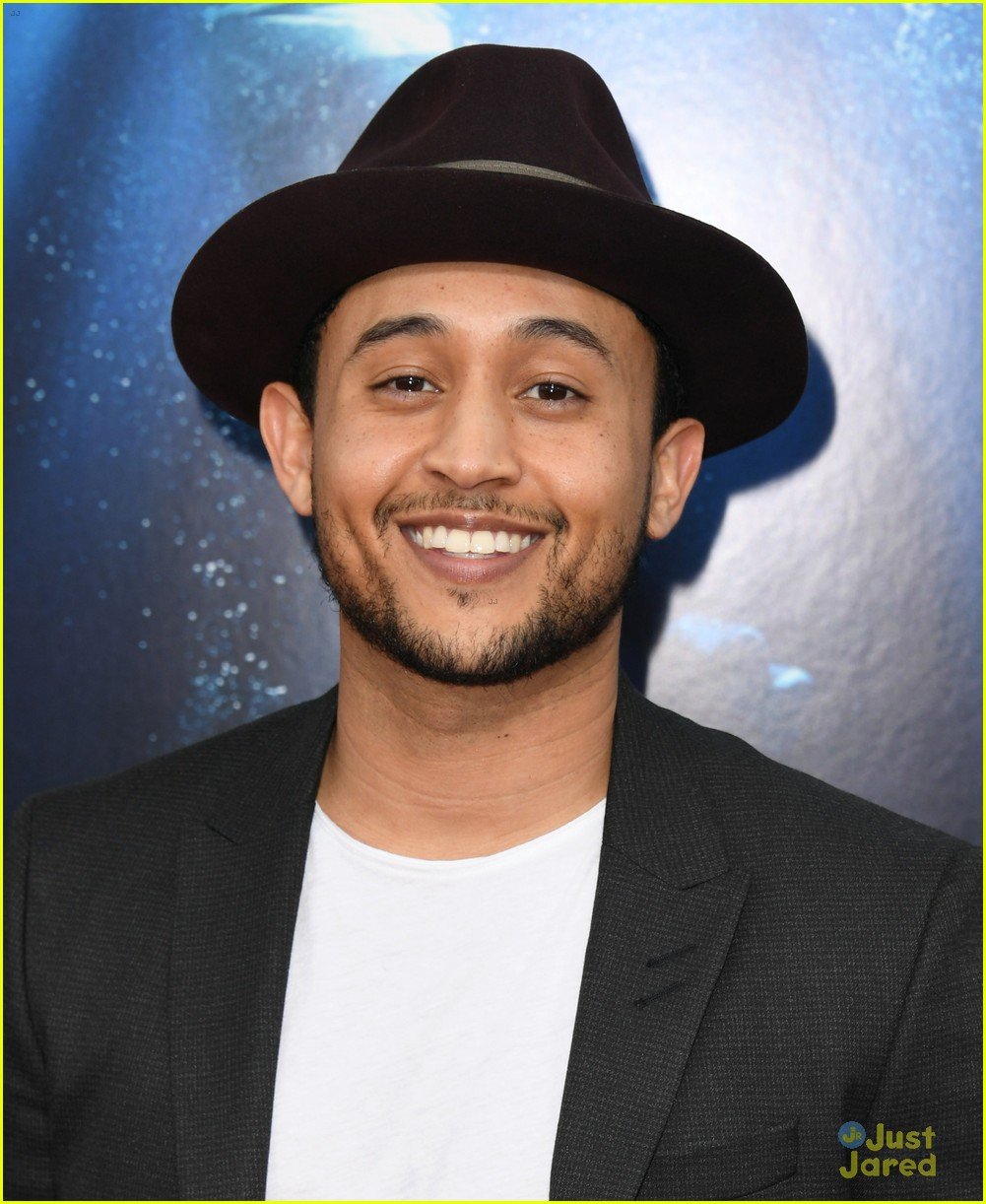 Marcel Ruiz, Ali Skovbye & More Step Out For 'Breakthrough' Premiere in ...