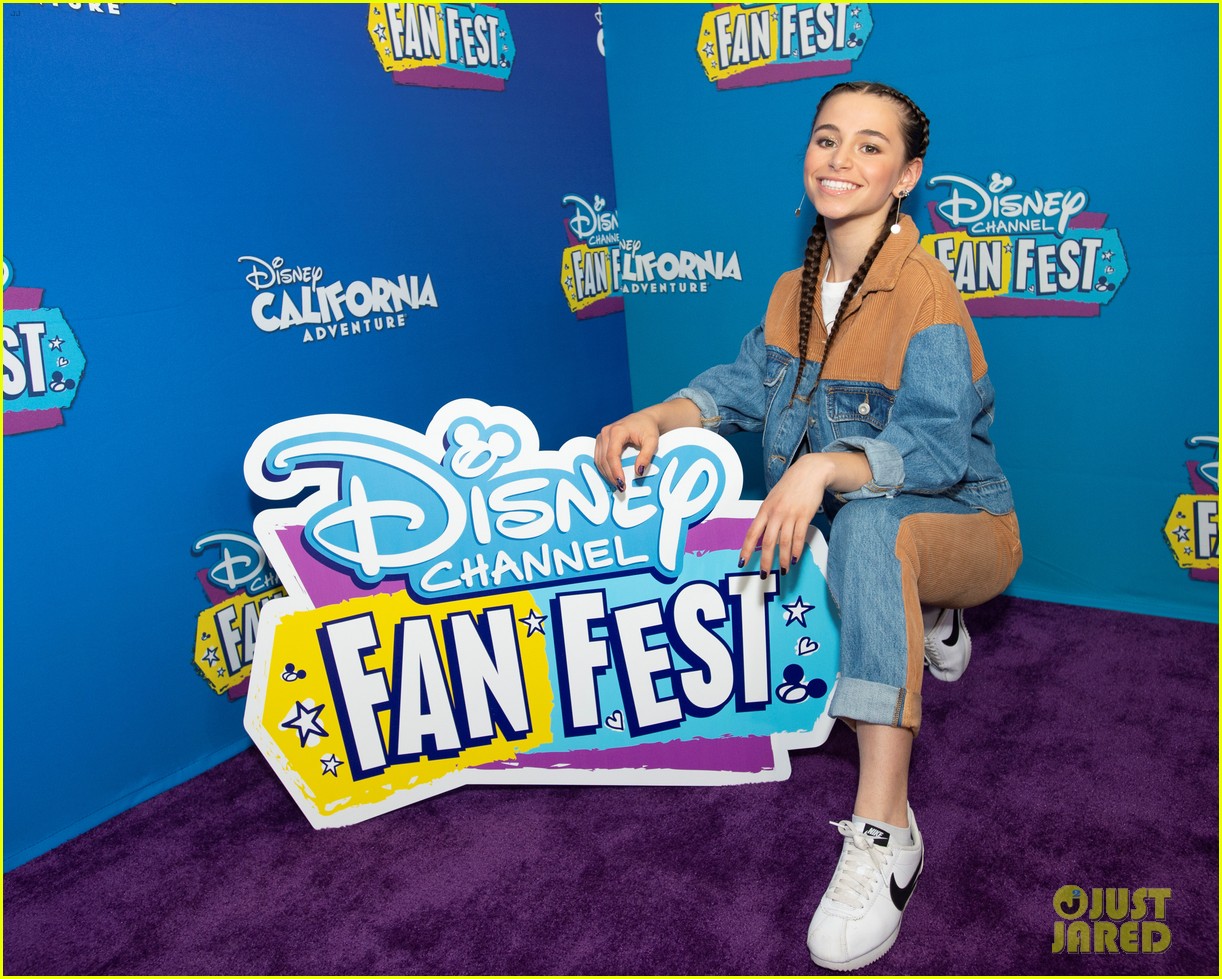 Navia Robinson & Sky Katz Bring 'Raven's Home' to Disney Channel Fan ...