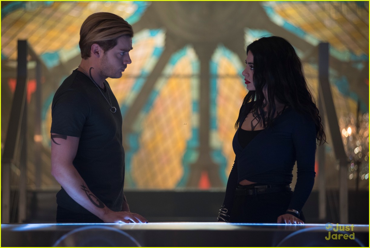 Full Sized Photo of shadowhunters city of glass stills 20 | Simon ...