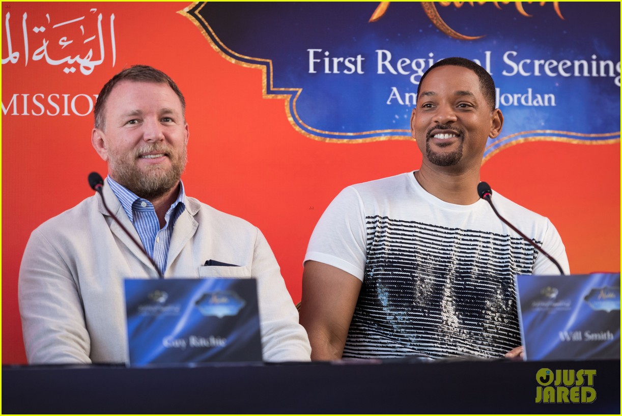 Naomi Scott Wows in Red Dress For Jordan Premiere of 'Aladdin' | Photo ...