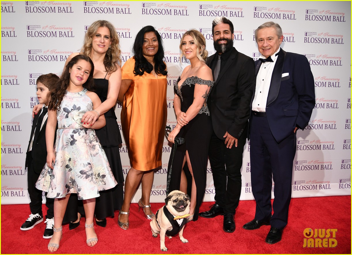 Hailey Bieber Shows Her Support for Sister Alaia at Endometriosis ...