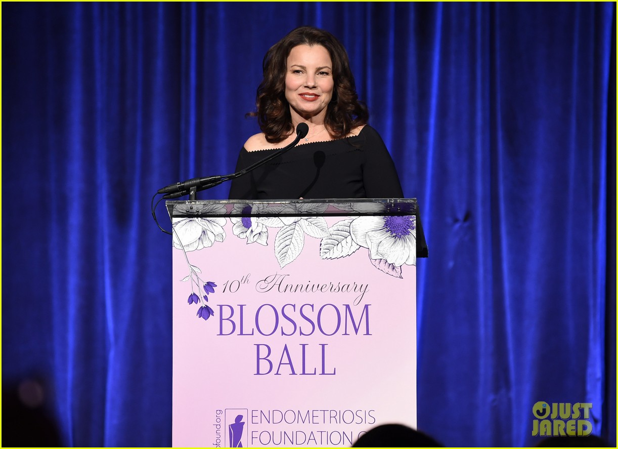 Hailey Bieber Shows Her Support for Sister Alaia at Endometriosis ...