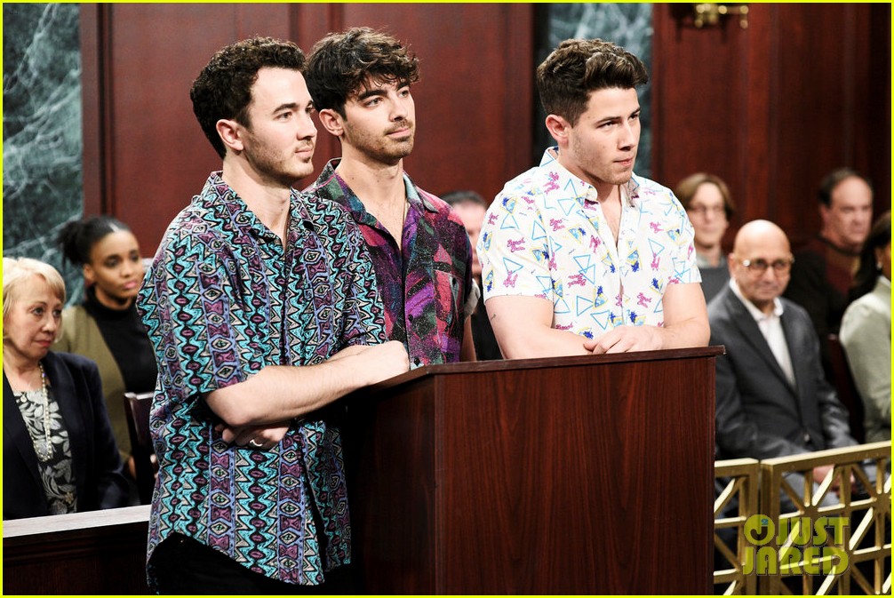 Jonas Brothers Bring The Party To 'Saturday Night Live' | Photo 1234787 ...