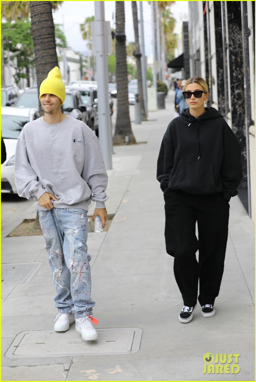 Full Sized Photo of justin hailey bieber wear oversized sweaters for ...