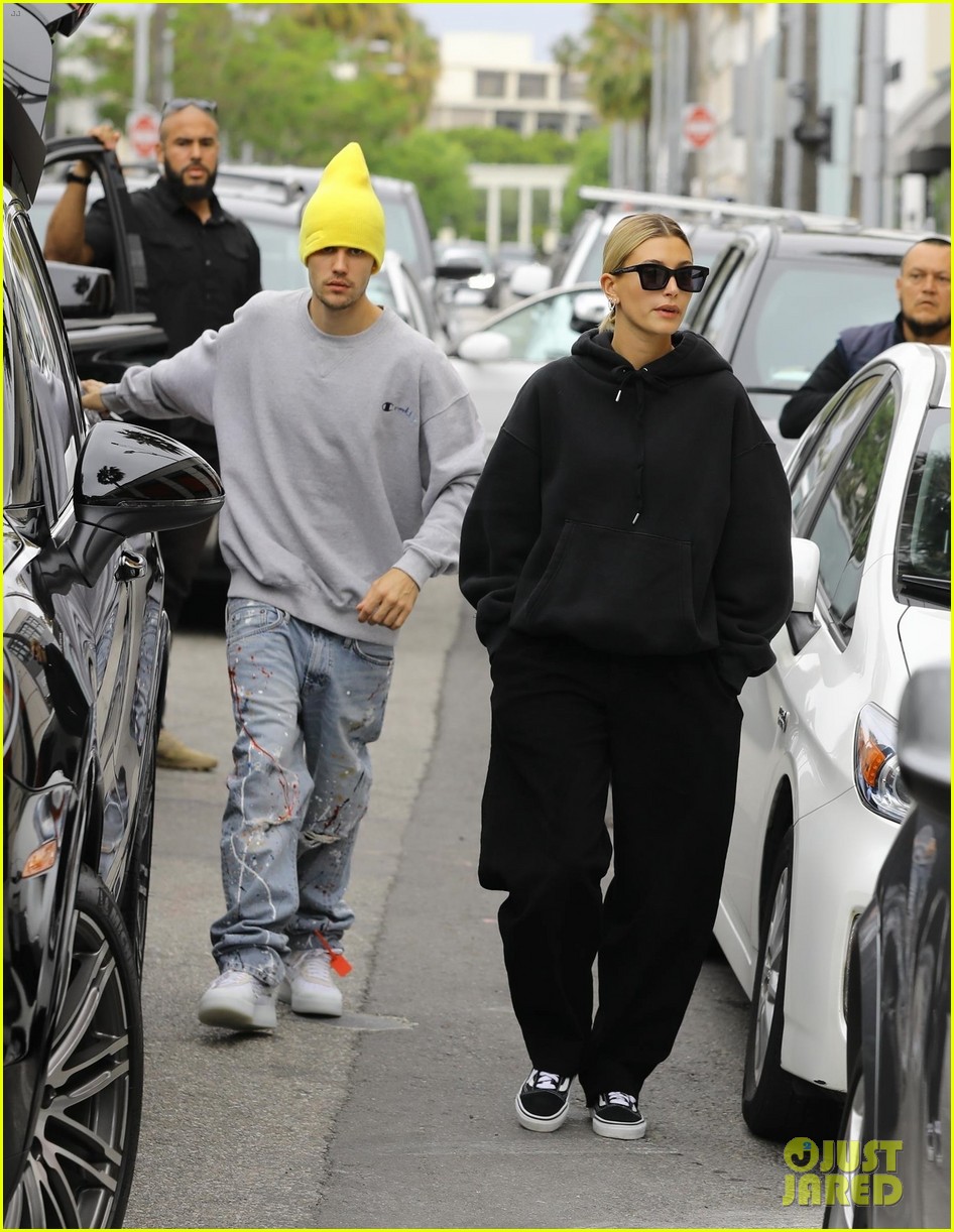 Justin & Hailey Bieber Wear Oversized Sweaters For Beverly Hills ...