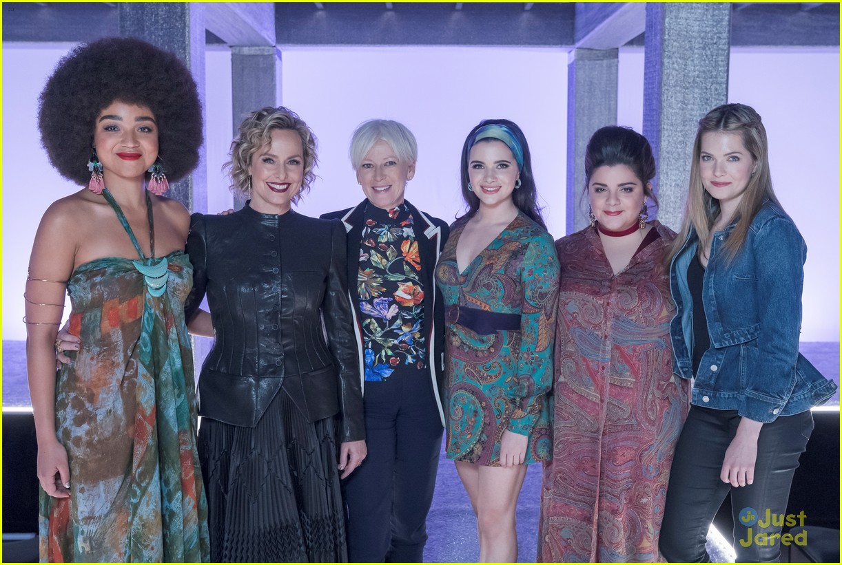 Kat & Jane Celebrate Sutton on 'The Bold Type's Season Finale | Photo ... Kat & Jane Celebrate Sutton on 'The Bold Type's Season Finale | Photo ...