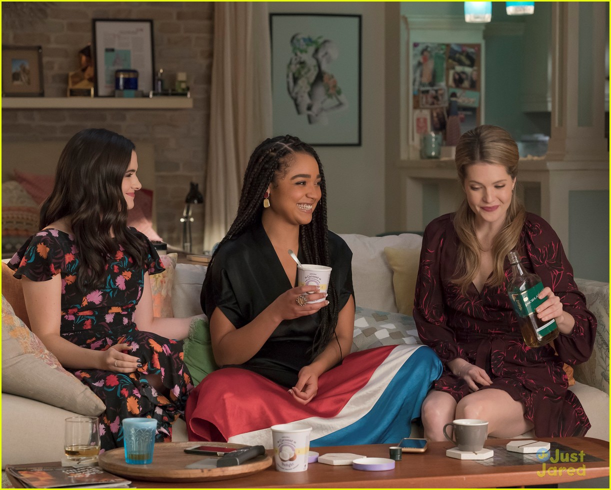 Kat & Jane Celebrate Sutton on 'The Bold Type's Season Finale | Photo ... Kat & Jane Celebrate Sutton on 'The Bold Type's Season Finale | Photo ...
