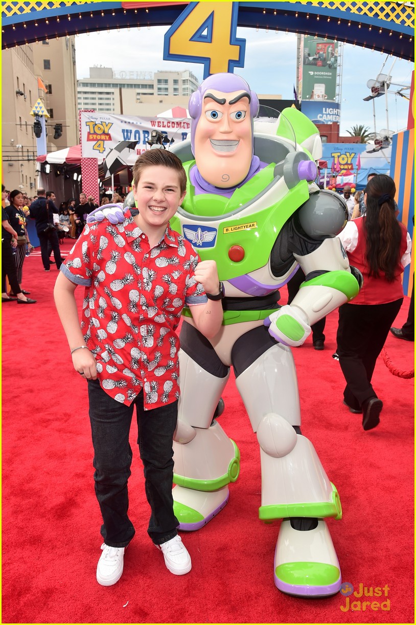 The Lion King's JD McCrary Wears Cowboy Look For 'Toy Story 4' Premiere ...