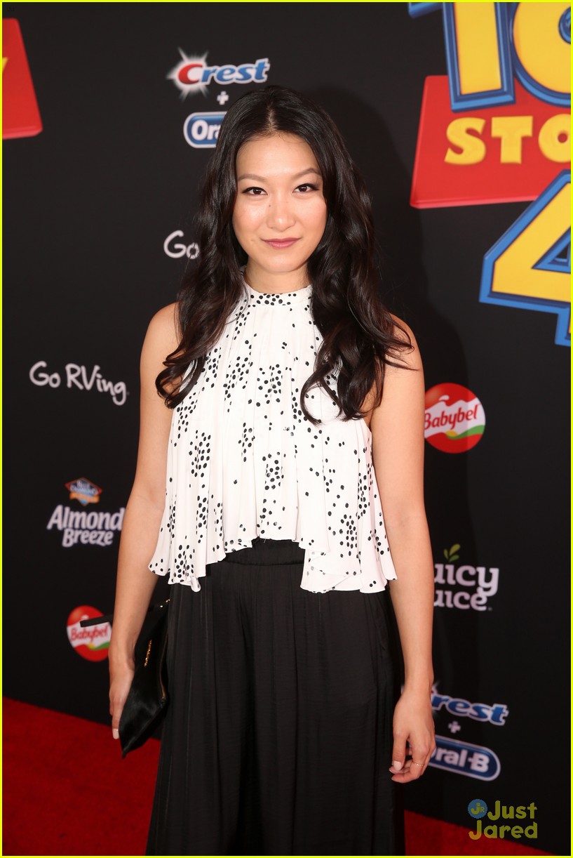 The Lion King's JD McCrary Wears Cowboy Look For 'Toy Story 4' Premiere ...