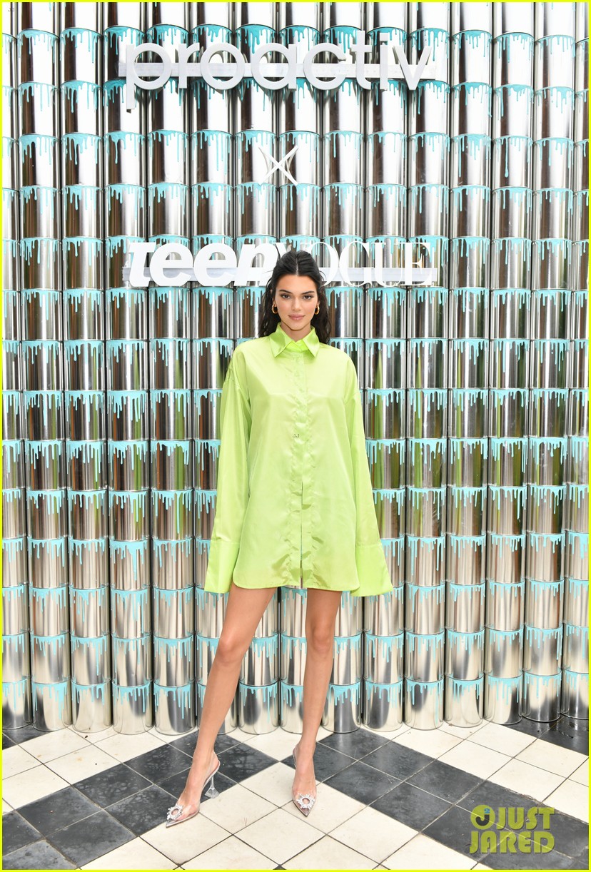 Kendall Jenner Promotes Acne Positivity At Paint Positivity Event With ...