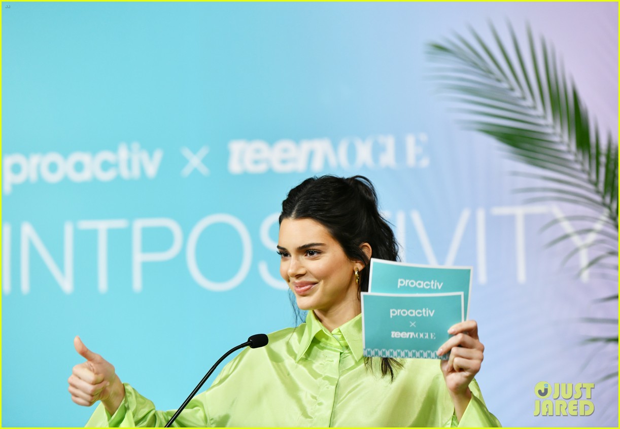 Kendall Jenner Promotes Acne Positivity At Paint Positivity Event With ...