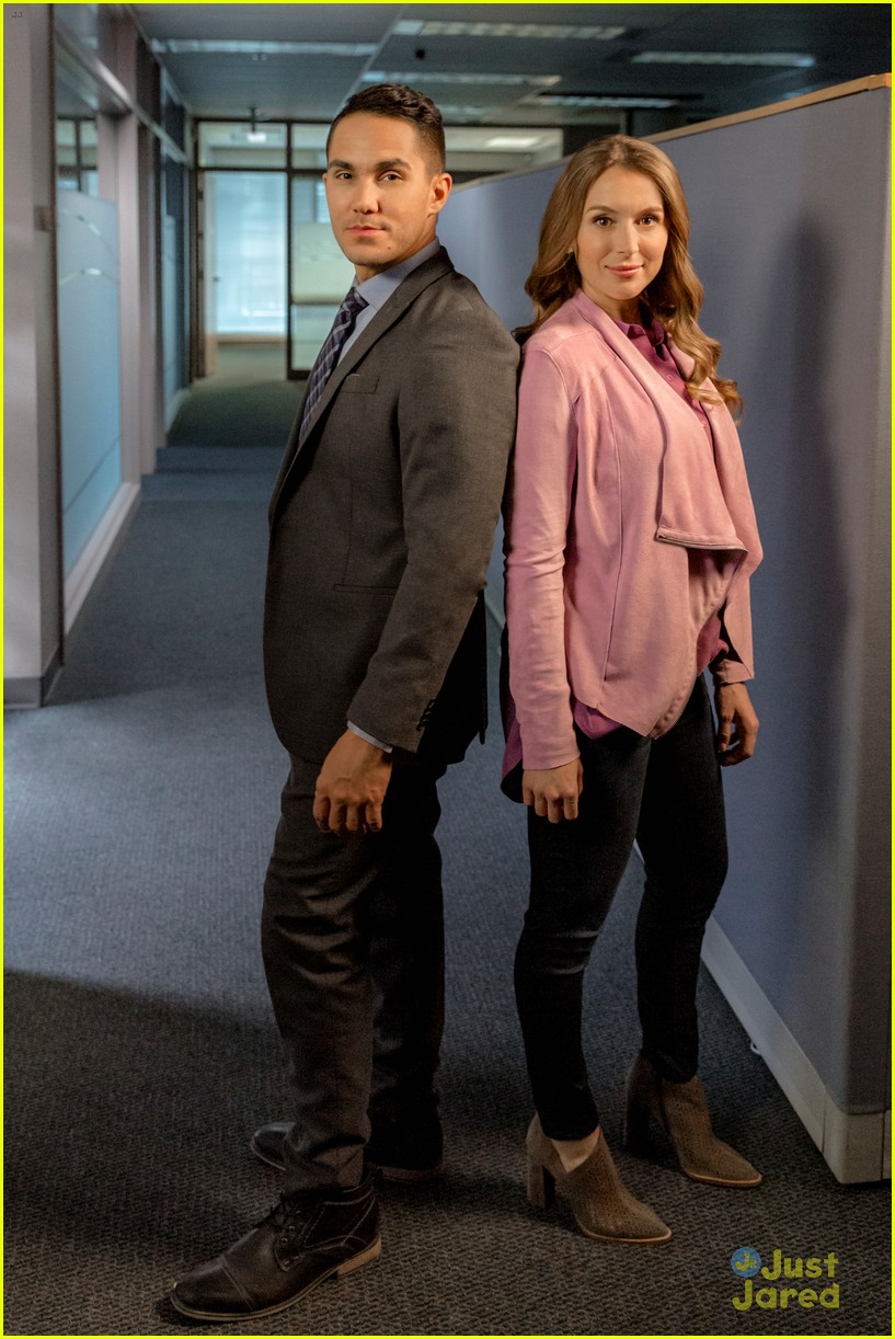 Watch A First Look at Alexa & Carlos PenaVega's New Hallmark Movie ... Watch A First Look at Alexa & Carlos PenaVega's New Hallmark Movie ...