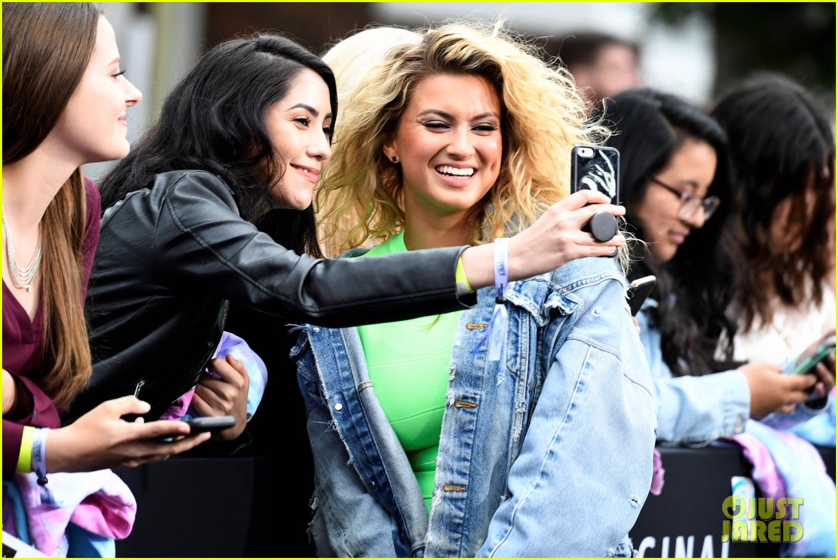 Full Sized Photo of sofia carson tori kelly more jonas doc premiere 22 ...