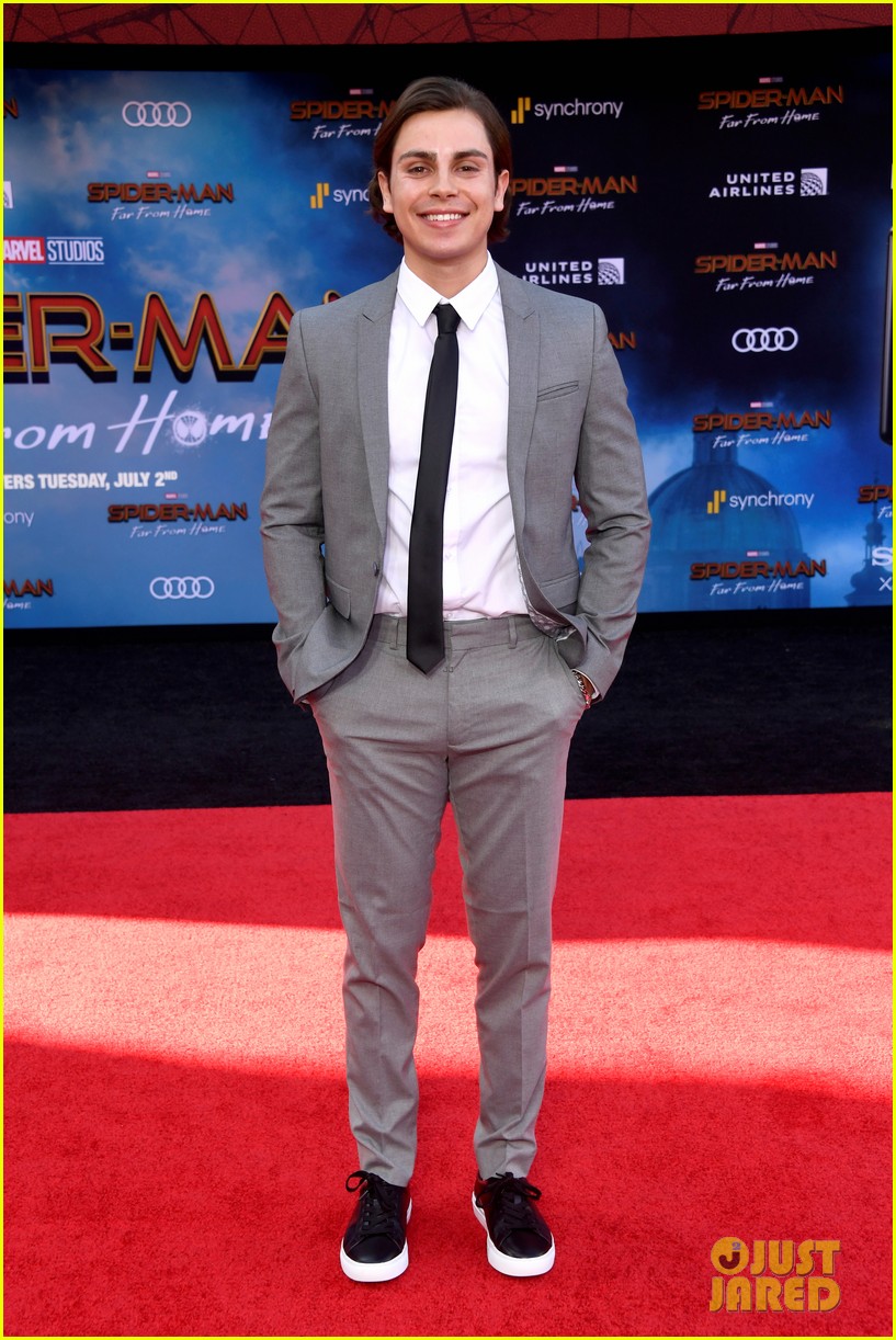 Kaitlyn Dever & Emma Fuhrmann Step Out for the 'Spider-Man: Far From ...