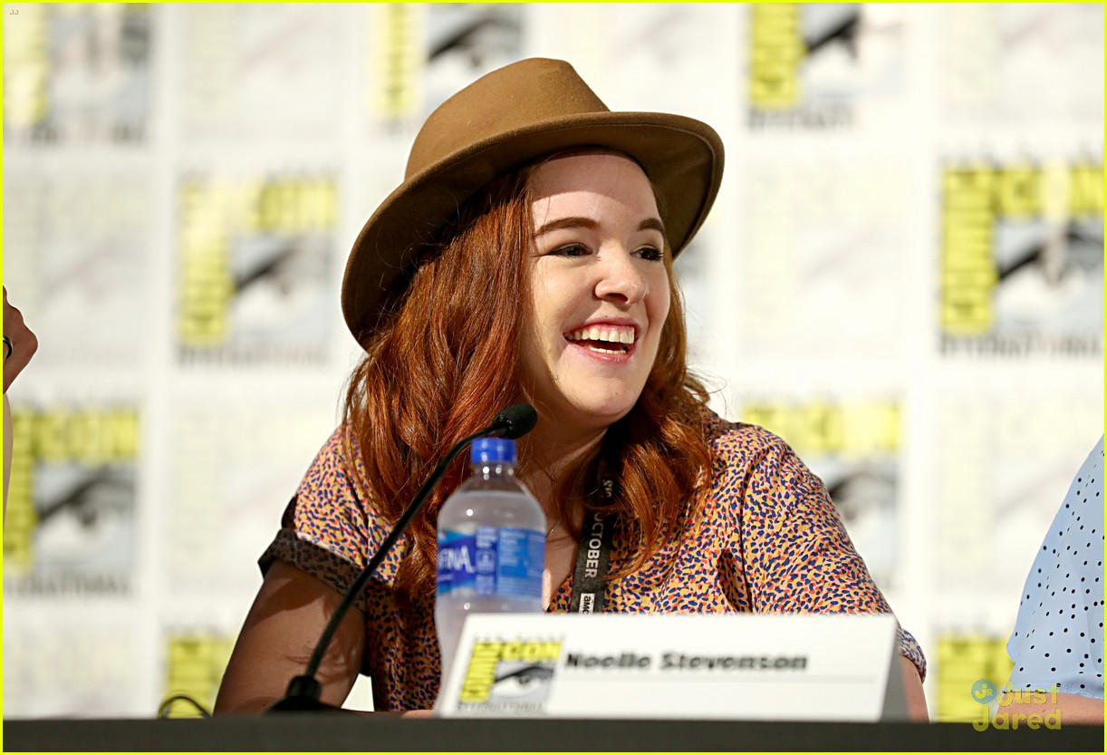 Aimee Carrero Debuts Season 3 Trailer For 'She-Ra and the Princesses of ...