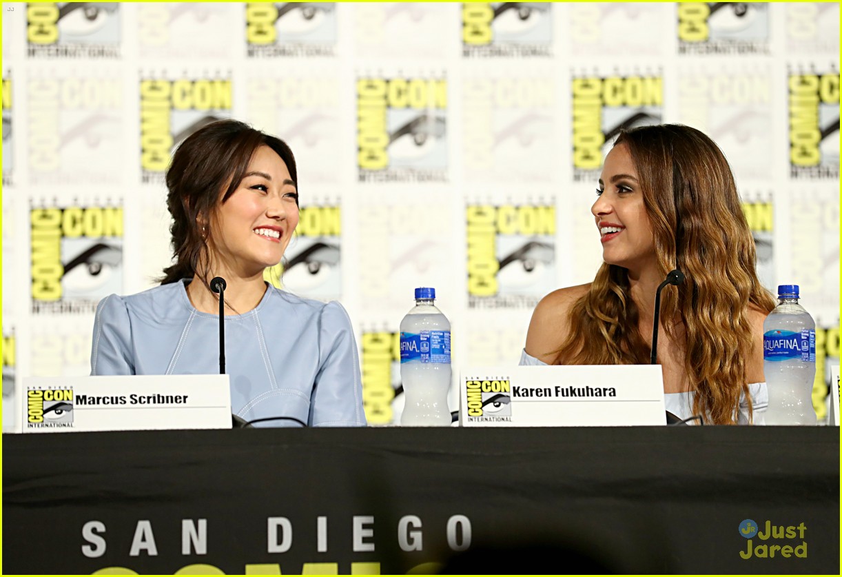 Aimee Carrero Debuts Season 3 Trailer For 'She-Ra and the Princesses of ...