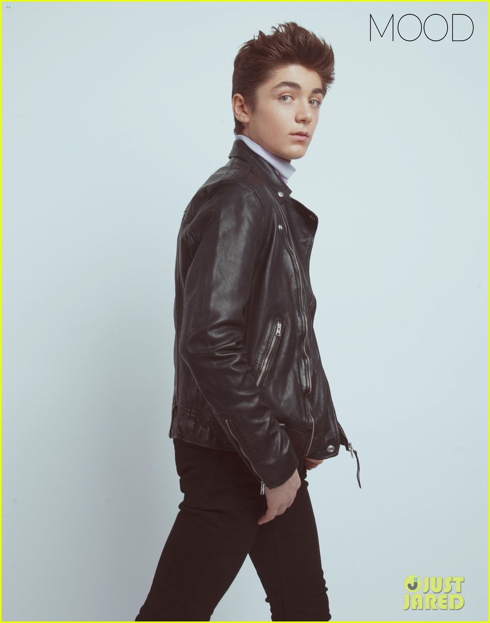 Asher Angel Says Annie LeBlanc Keeps a 'Permanent Smile' On His Face ...