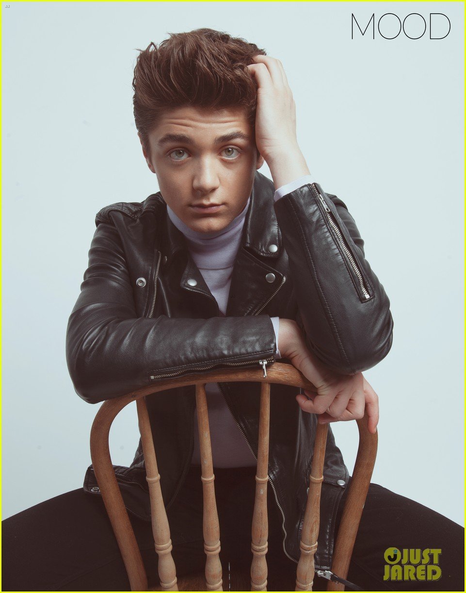 Asher Angel Says Annie LeBlanc Keeps a 'Permanent Smile' On His Face ...