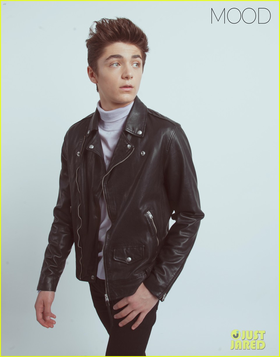 Asher Angel Says Annie LeBlanc Keeps a 'Permanent Smile' On His Face ...