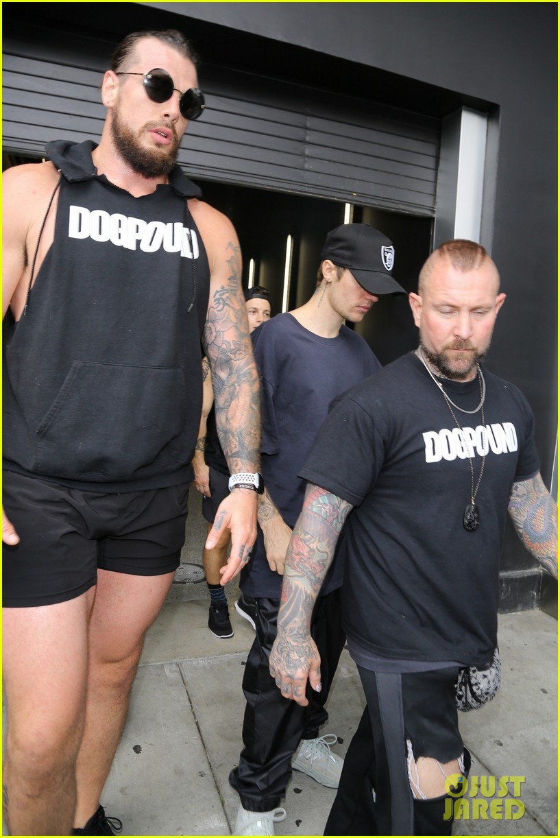 Justin Bieber Does Some Boxing After a 'Long Day' | Photo 1250028 ...