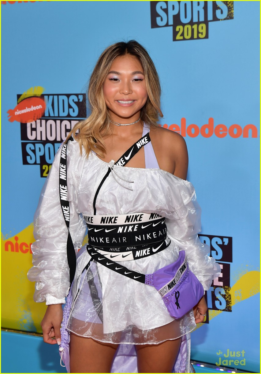 Chloe Kim & Toby Miller Couple Up on Kids' Choice Sports Awards 2019 ...