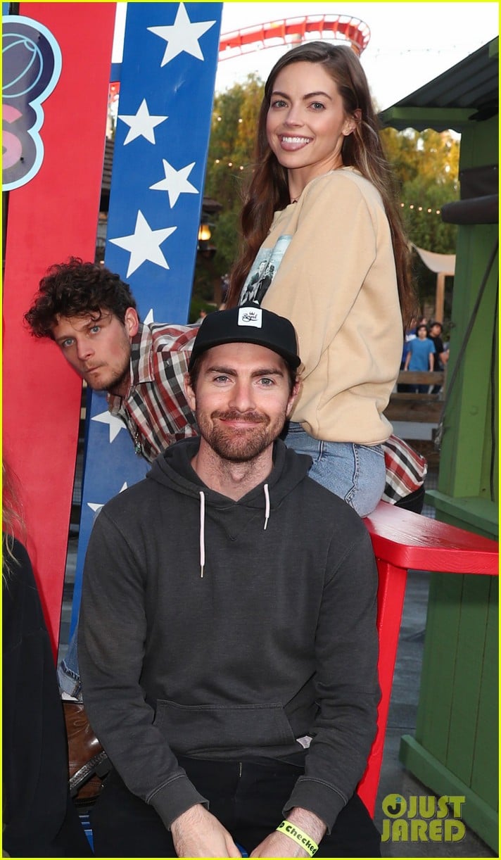 Haley Lu Richardson, Brett Dier, & Keegan Allen Get Silly at Knott's ...