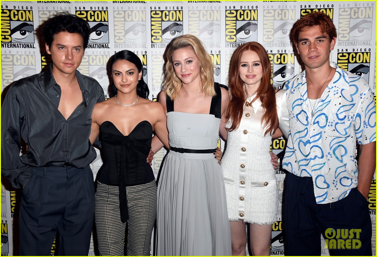 'Riverdale' Producers Share Blooper Reel at Comic-Con 2019! | Photo ...