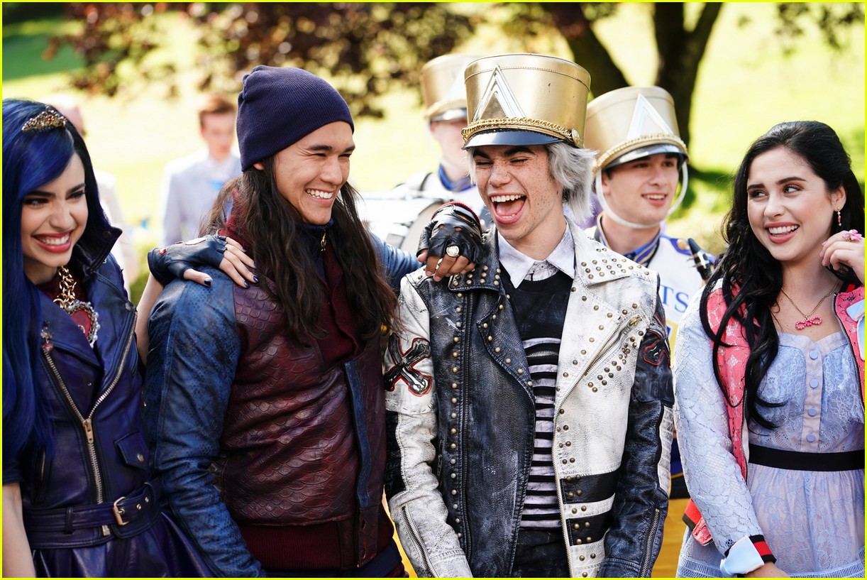 Cameron Boyce s Descendants Co Stars Sent Him Sweet Texts Moments