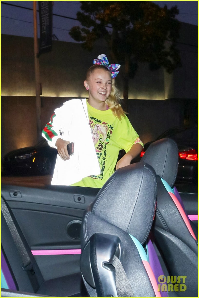 JoJo Siwa's 'D.R.E.A.M. Tour' Special to Air on Nickelodeon This ...