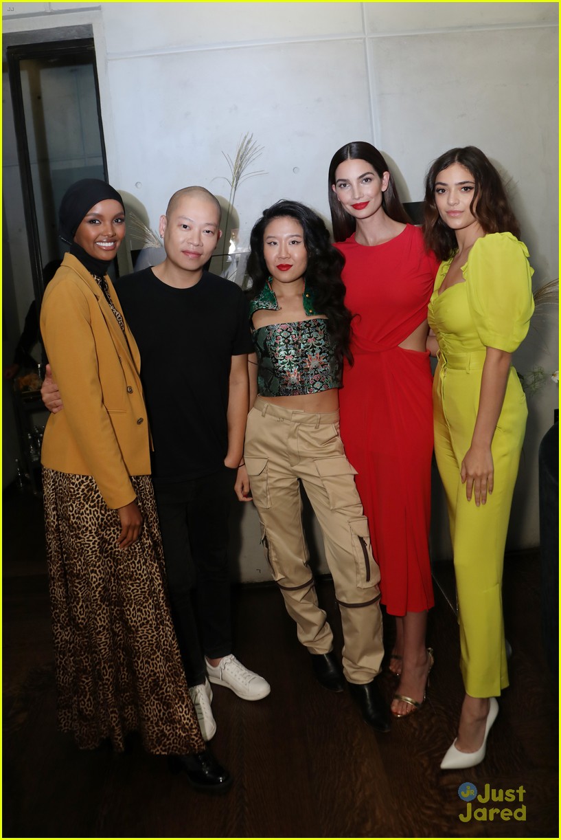 Addison Riecke Shows Off New Blonde Hair at NYFW | Photo 1258495 ...