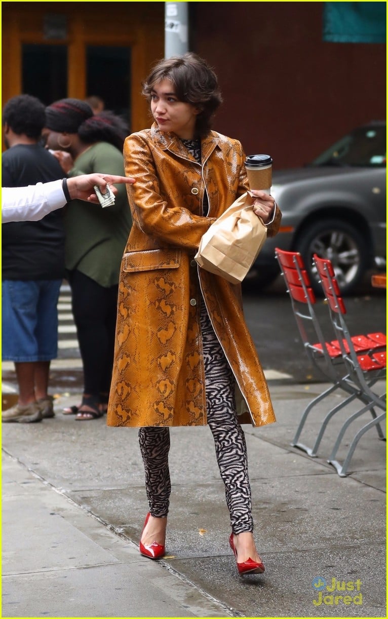 Rowan Blanchard Makes Coffee Run in Chic Look in NYC | Photo 1257773 ...