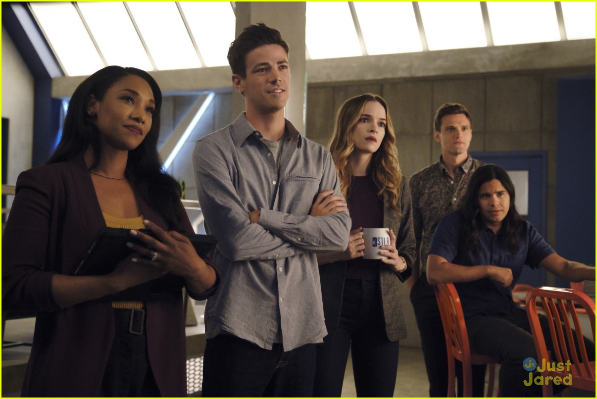 'The Flash' Returns Tonight With Their Season 6 Premiere! | Photo ...