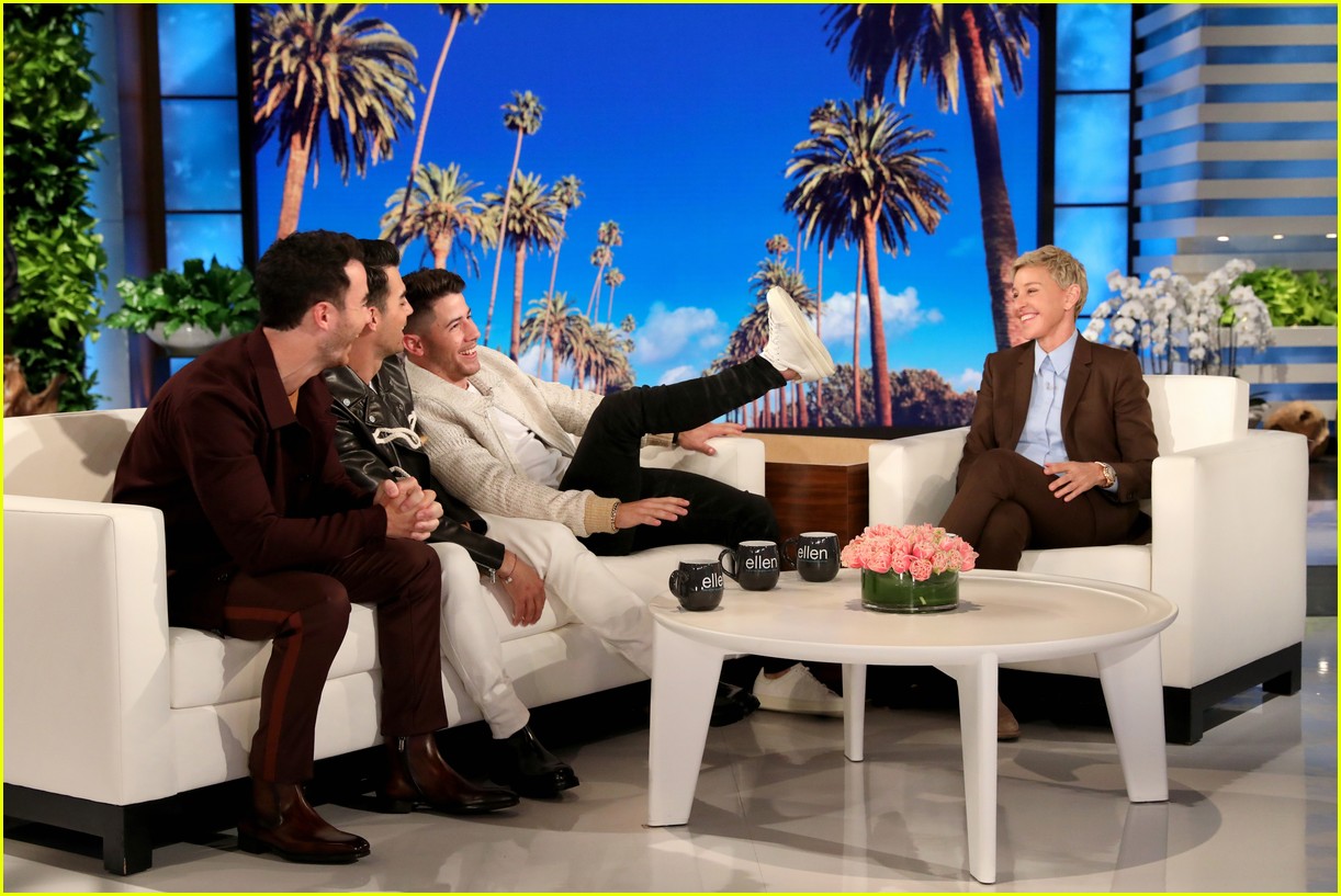 Nick Jonas Joins 'The Voice' as Coach in Season 18! | Photo 1264957 ...