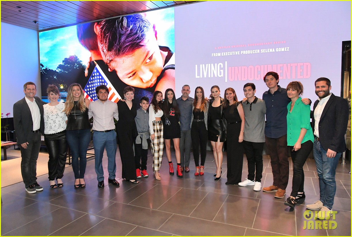 Selena Gomez Attends Premiere of New Netflix Series 'Living ...