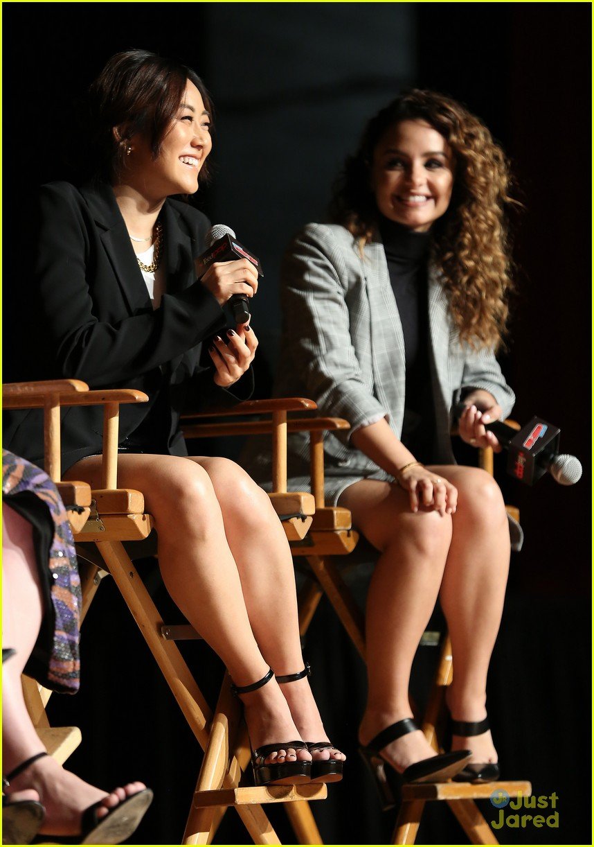 AJ Michalka's Catra Gets Brand New Look For 'She-Ra and the Princesses ...