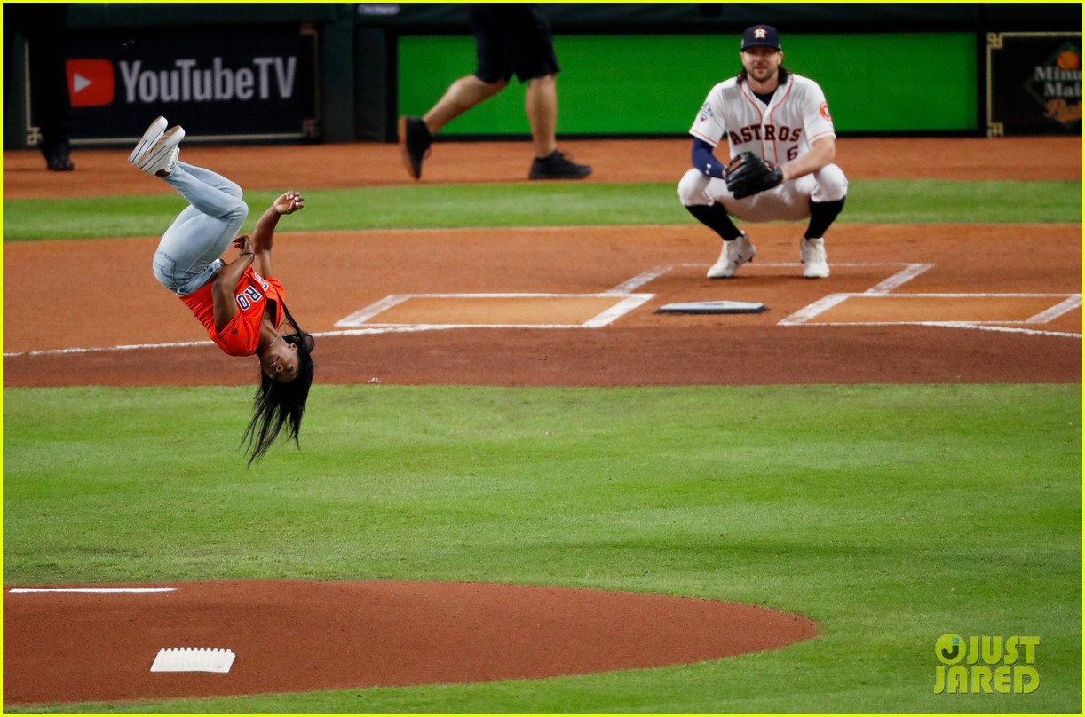 Simone Biles Does Backflip Before Throwing First Pitch At World Series ...
