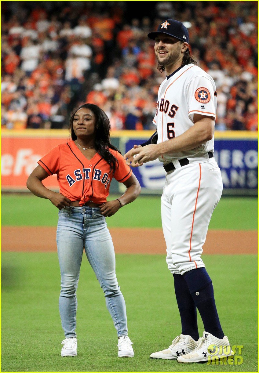 Simone Biles Does Backflip Before Throwing First Pitch At World Series ...