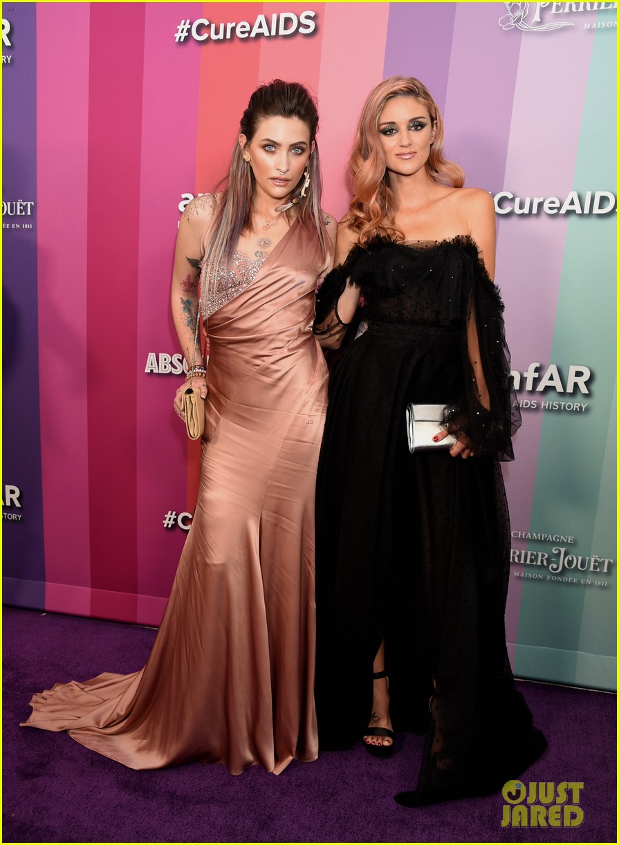 Victoria Justice & Madison Grace Were The Glammest Sisters at amfAR's ...