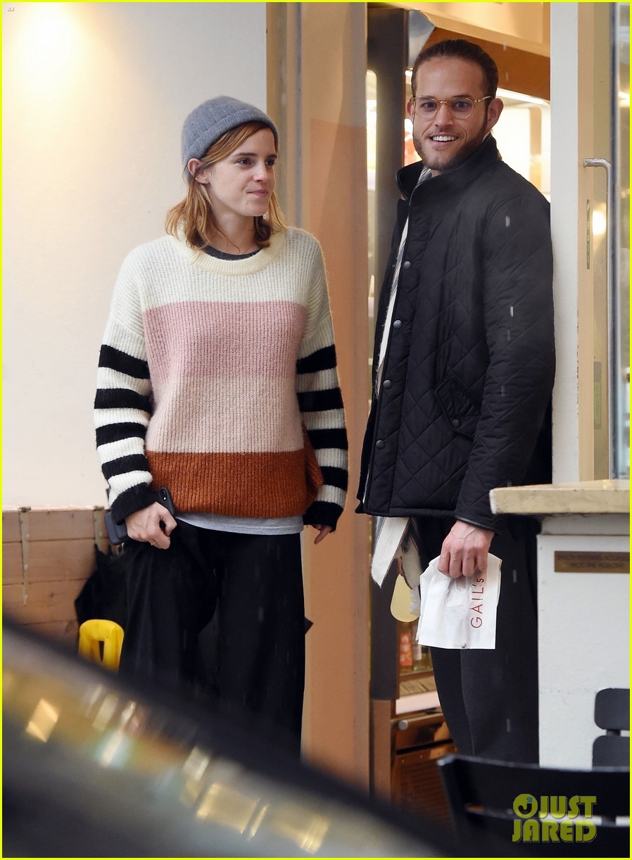 Full Sized Photo of emma watson kisses mystery man 01 | Emma Watson ...