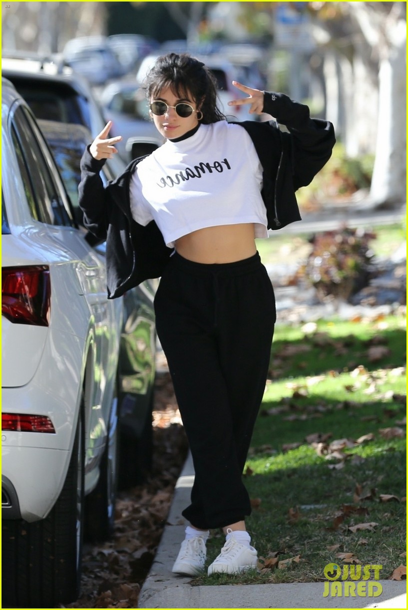 Camila Cabello Loves Doing Silly Poses For Paparazzi And We Love Her For