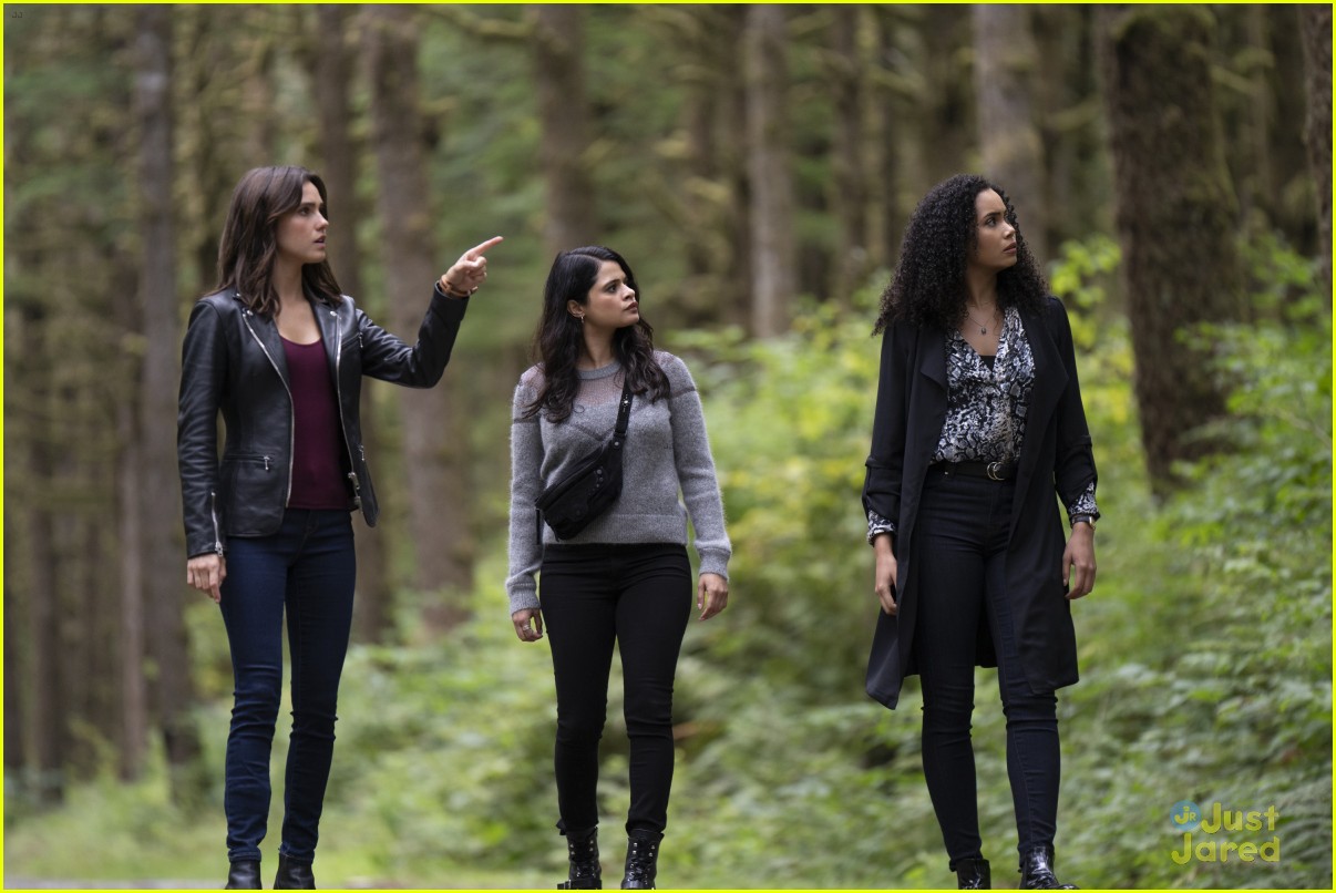 Maggie Reaches Out To Jordan On Tonight's New 'Charmed' Episode | Photo ...