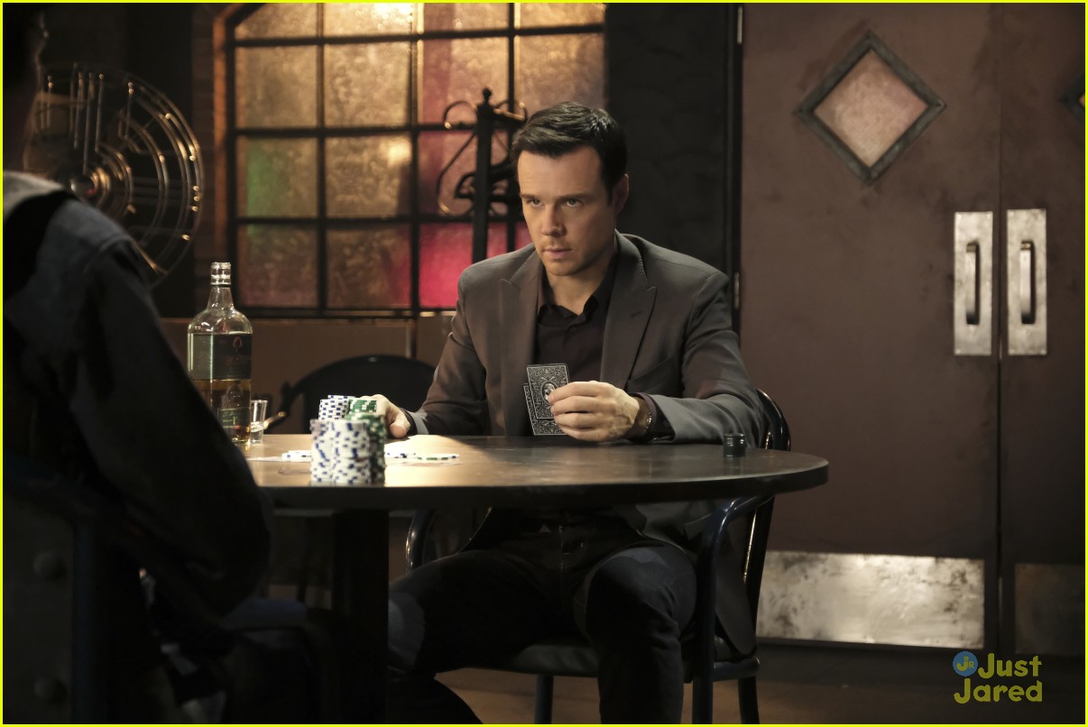 Maggie Sings Karaoke With Jordan on Tonight's New 'Charmed' | Photo ...