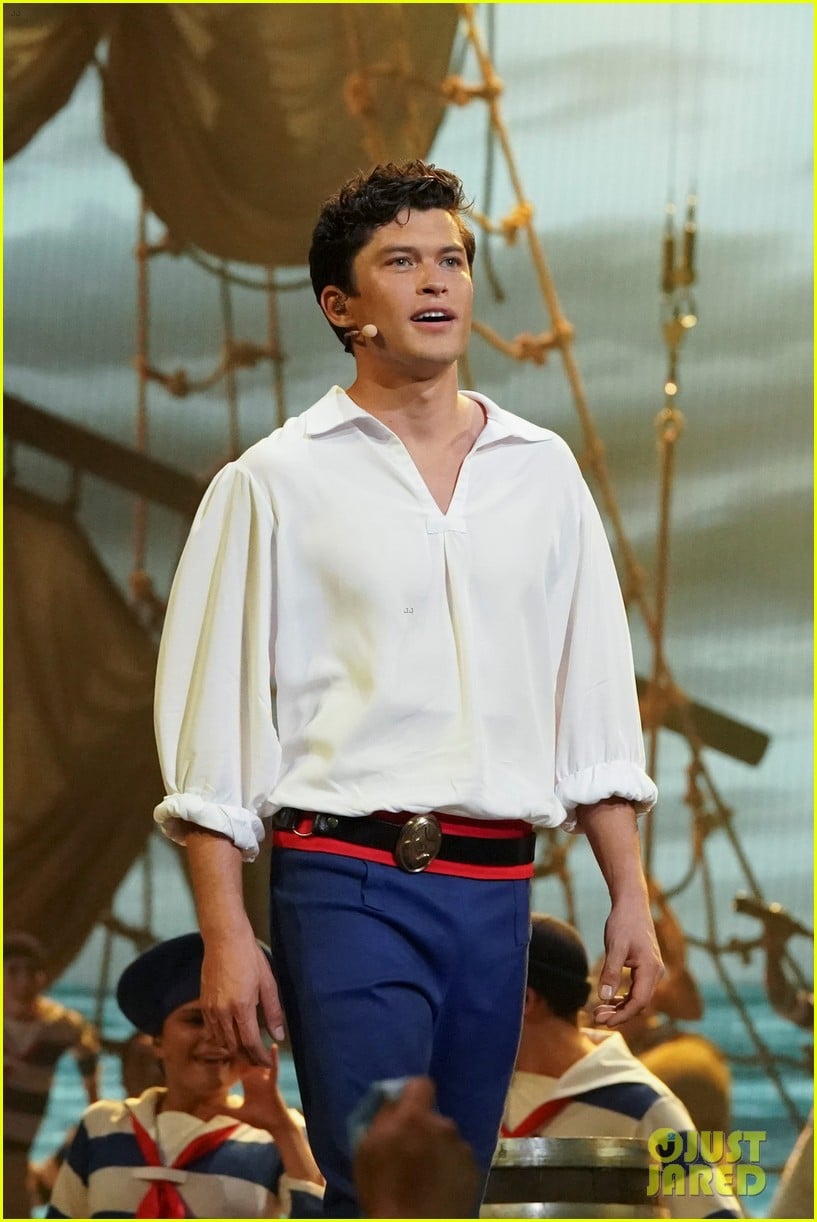 Graham Phillips Performs 'Fathoms Below' On 'The Little Mermaid Live ...