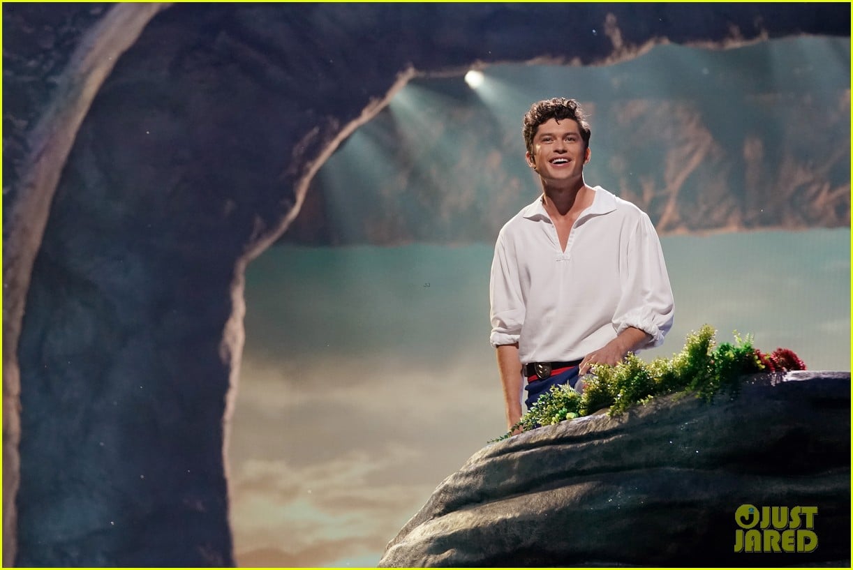 Graham Phillips Performs 'Fathoms Below' On 'The Little Mermaid Live ...