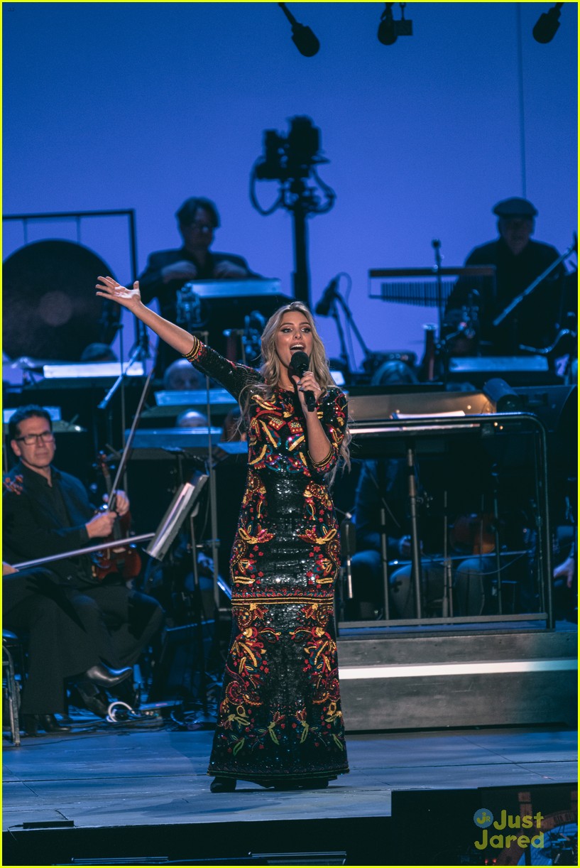 Rudy Mancuso & Lele Pons Perform at the 'Coco' Concert Experience at ...