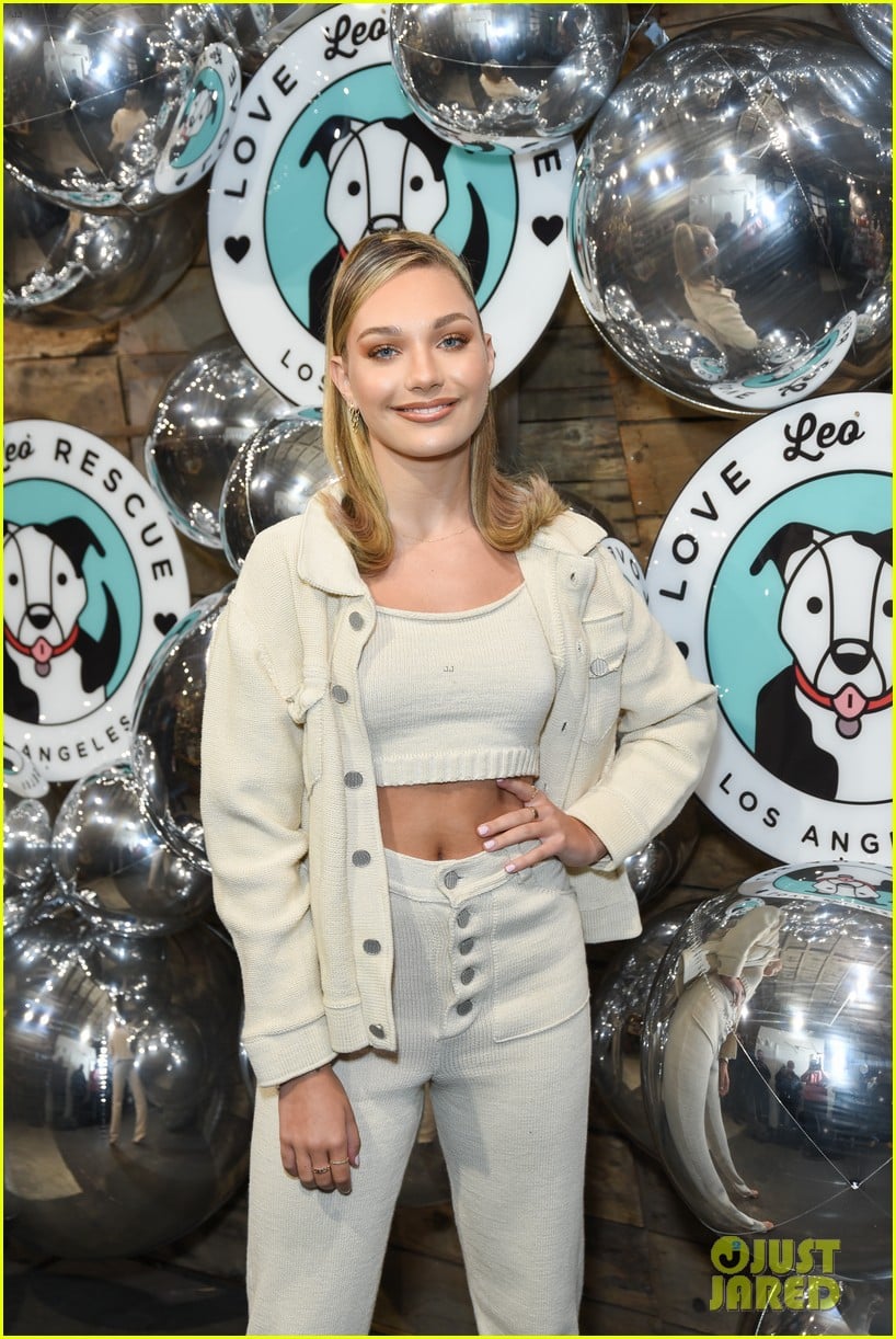 Full Sized Photo of maddie ziegler hayley orrantia victoria justice ...