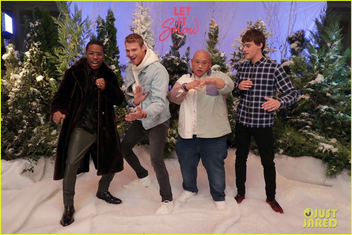 Mitchell Hope Kisses Kiernan Shipka at 'Let It Snow' Photocall! | Photo ...