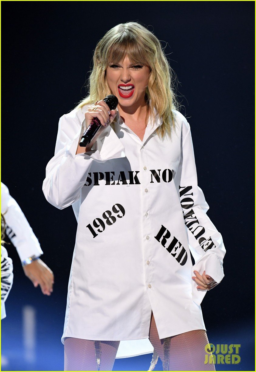 Taylor Swift Sings Her Greatests Hits for AMAs 2019 Performance Medley ...